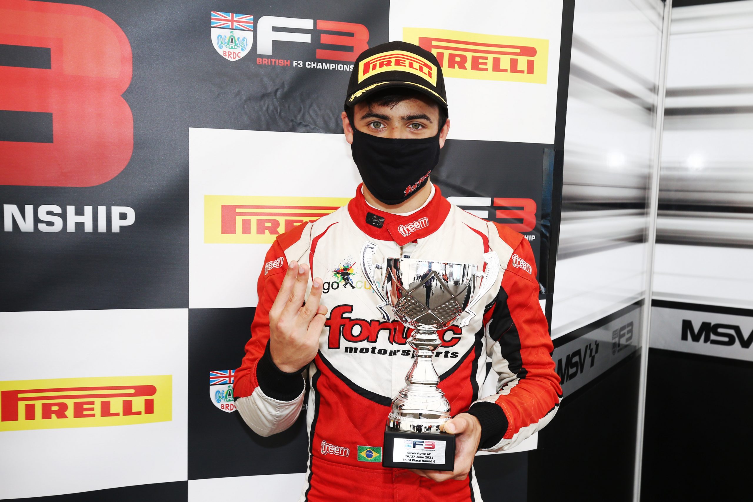 Roberto Faria scores podium double in British F3 for Fortec at ...